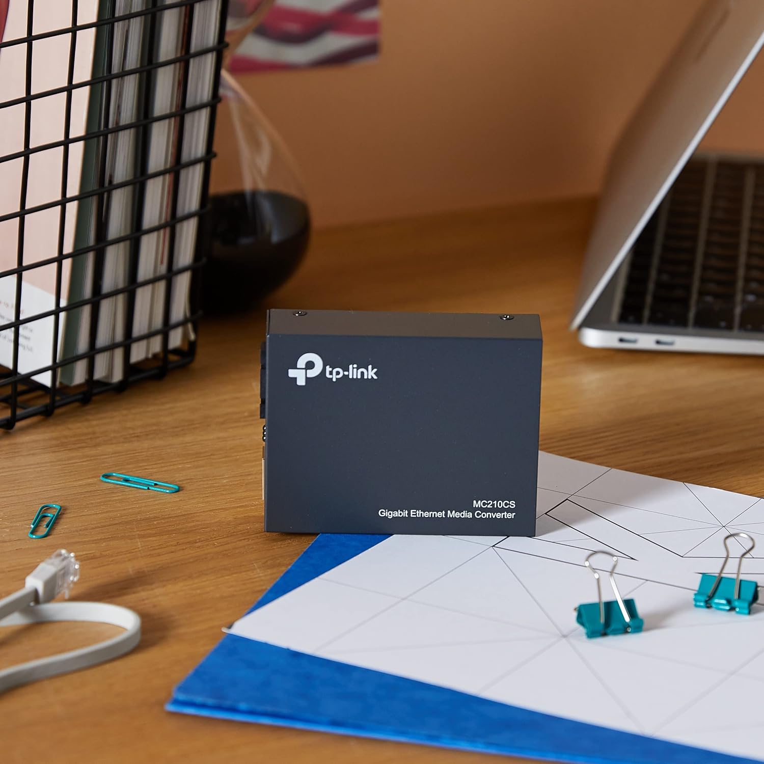 TP-Link Omada MC210CS 10/100/1000Mbps Media Converter - tpstech.in